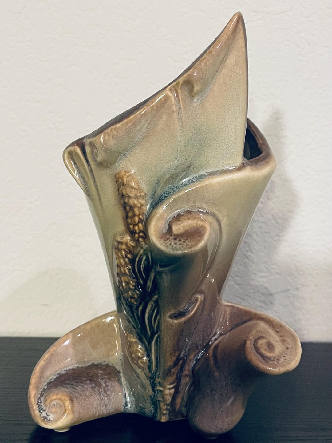 Vintage Hull Pottery Pine and Parchment Folded Bud Vase With Scrolled ...