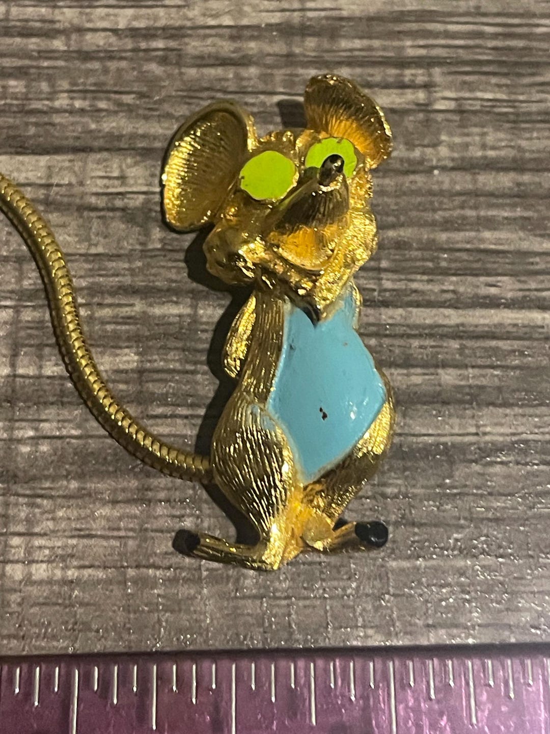 Adorable Gold Tone Mouse Pin, Brooch With Long Wiggly Tail, Green Eyes ...