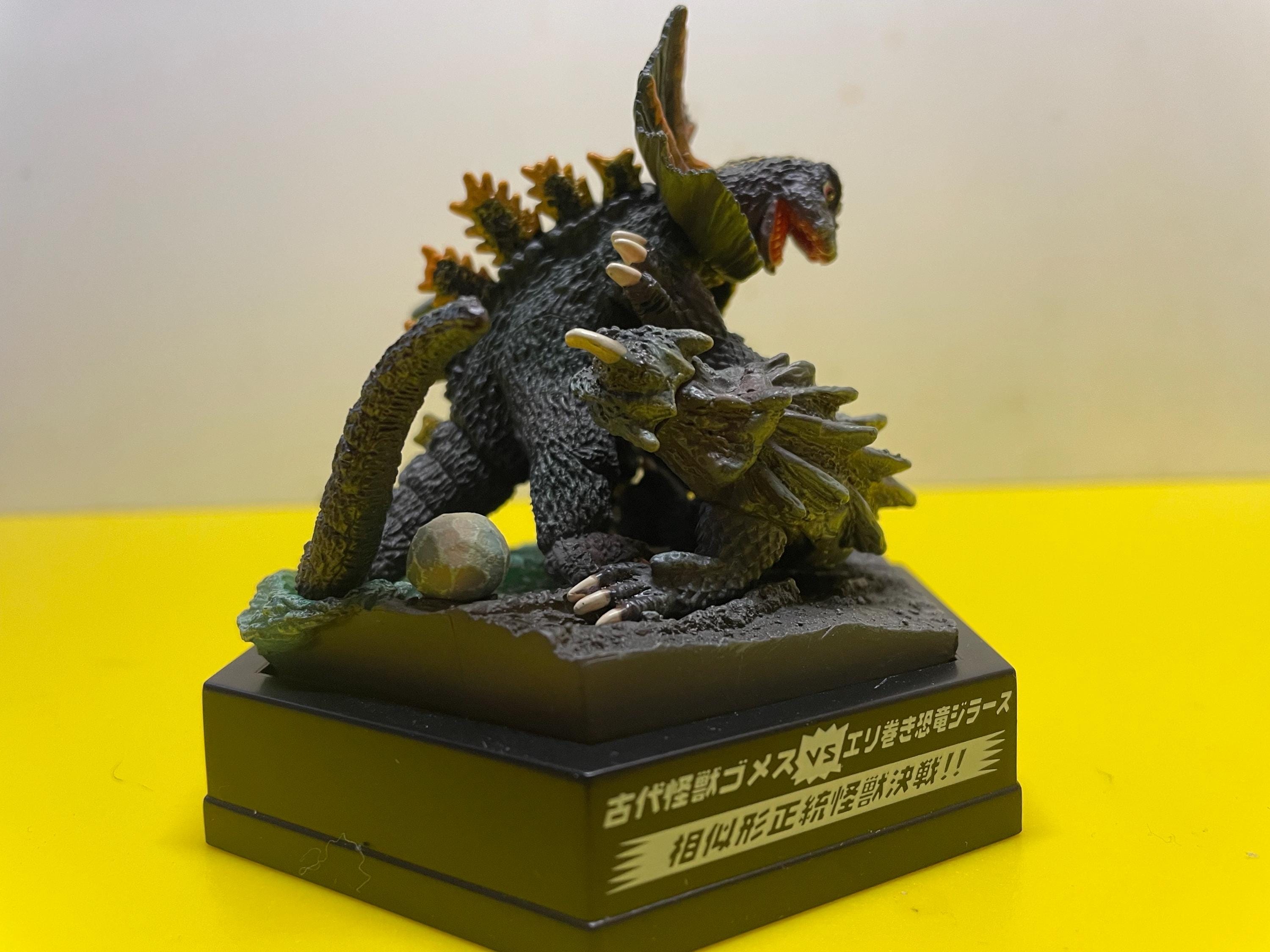 Ultra Kaiju Vintage Kaiju Diorama Mini Figure Jirass Vs Gomess Height 3 ...