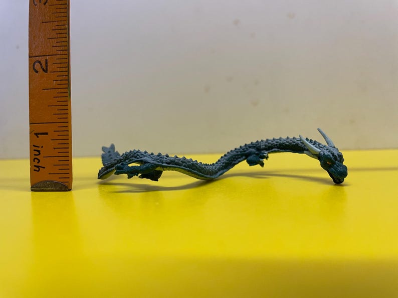 Godzilla Vintage Kaiju Mini Figure Manda Height 1 Inch 6-10-27 - Etsy