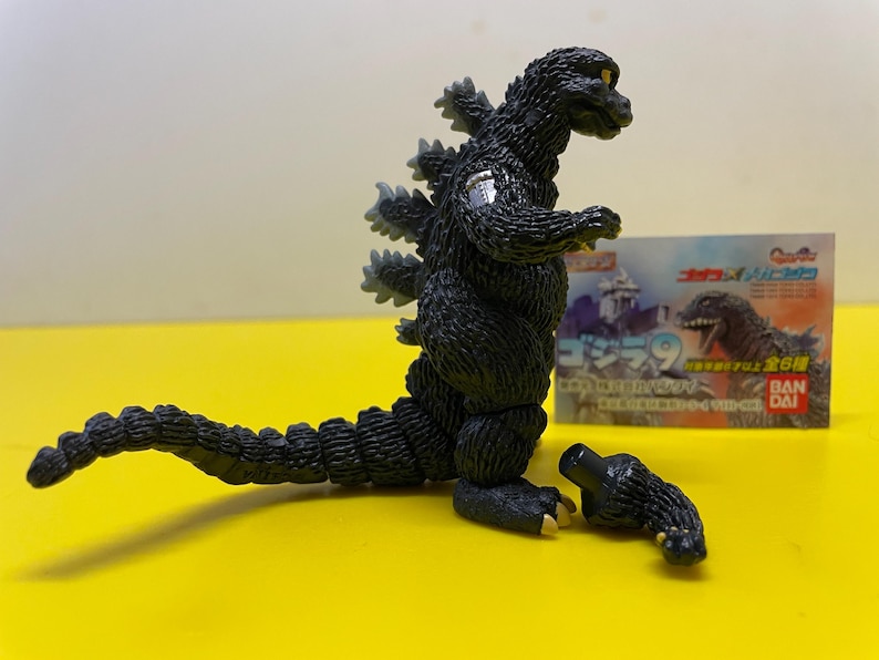 Godzilla Bandai HG 9 Godzilla 1974 Fake Godzilla Vintage Gashapon Mini ...