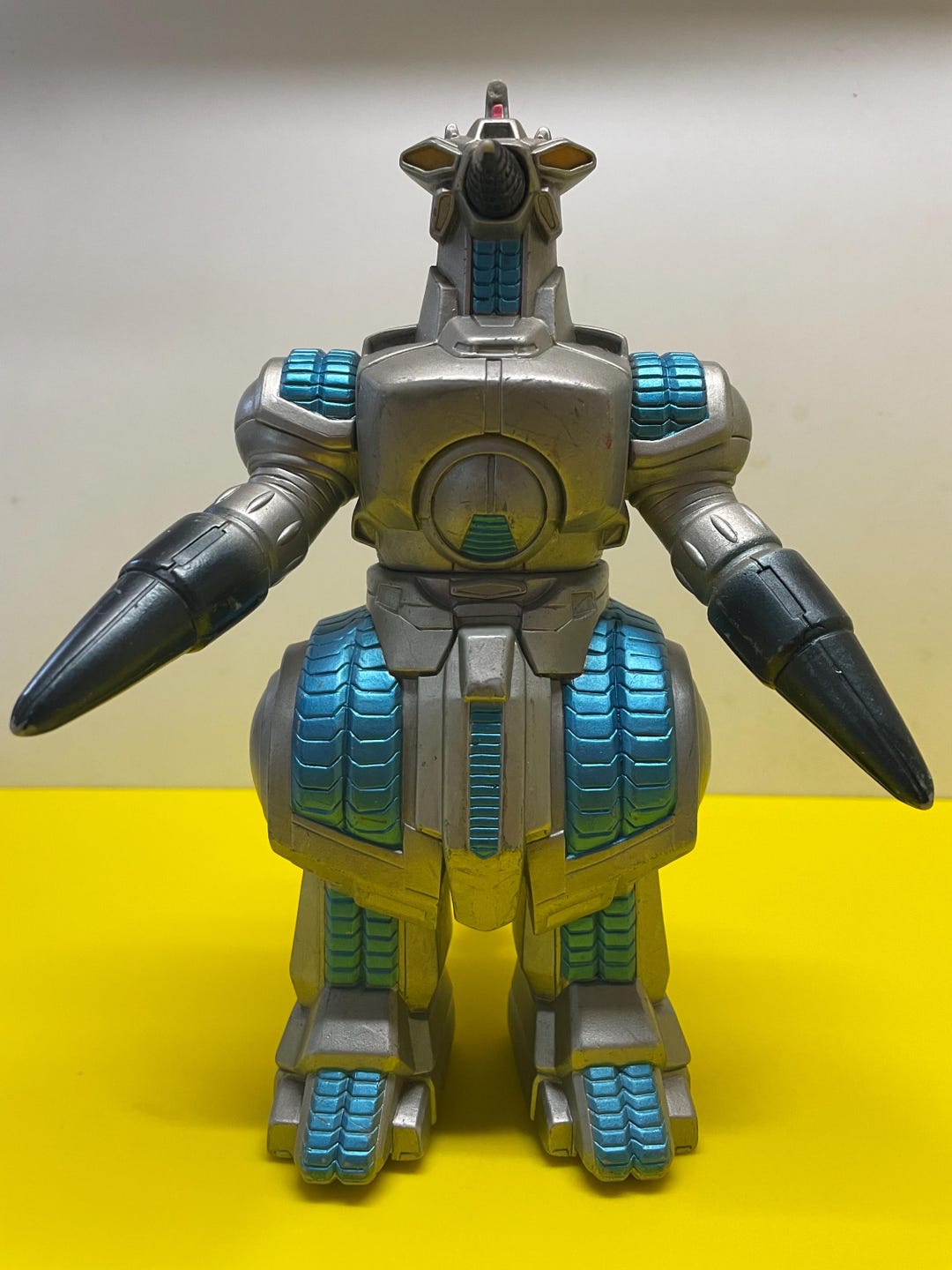 Godzilla Vintage Mini Figure Mogera Made in Japan Height 7 Inches 7-4 ...