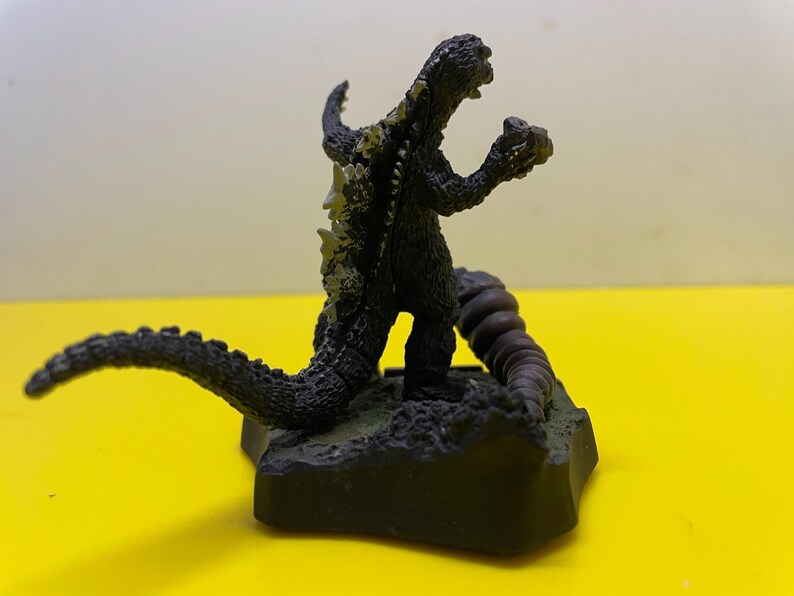 Godzilla Vintage Kaiju Diorama Mini Figure Godzilla Mothra Height 3 ...