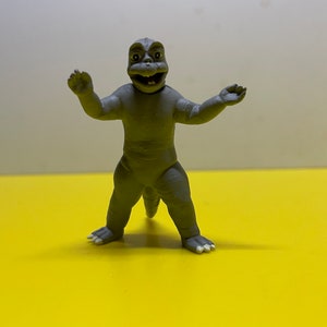 Godzilla Bandai HG 6 Minilla Vintage Gashapon Mini Figure Japan High 2. ...