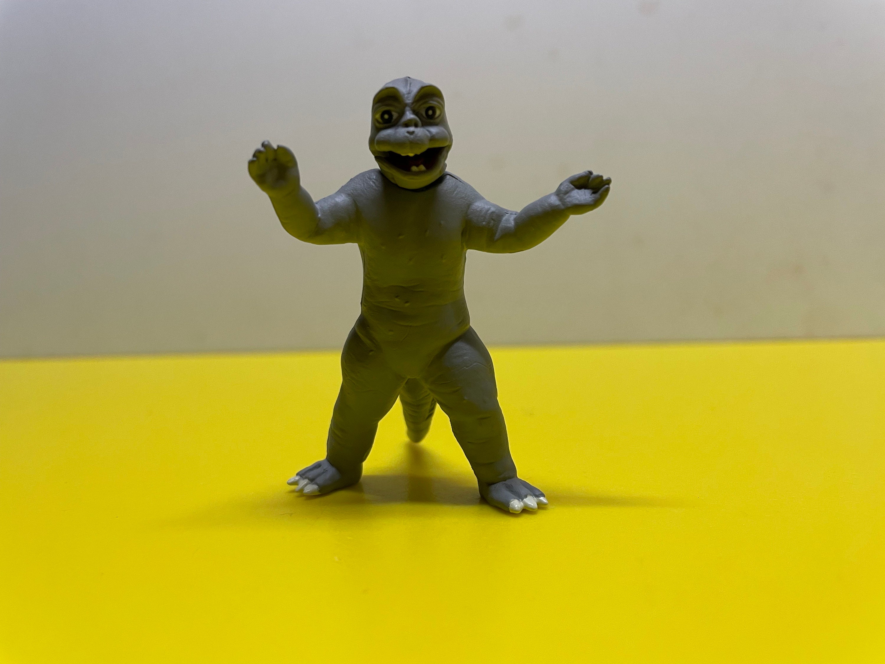 Godzilla Bandai HG 6 Minilla Vintage Gashapon Mini Figure Japan High 2. ...