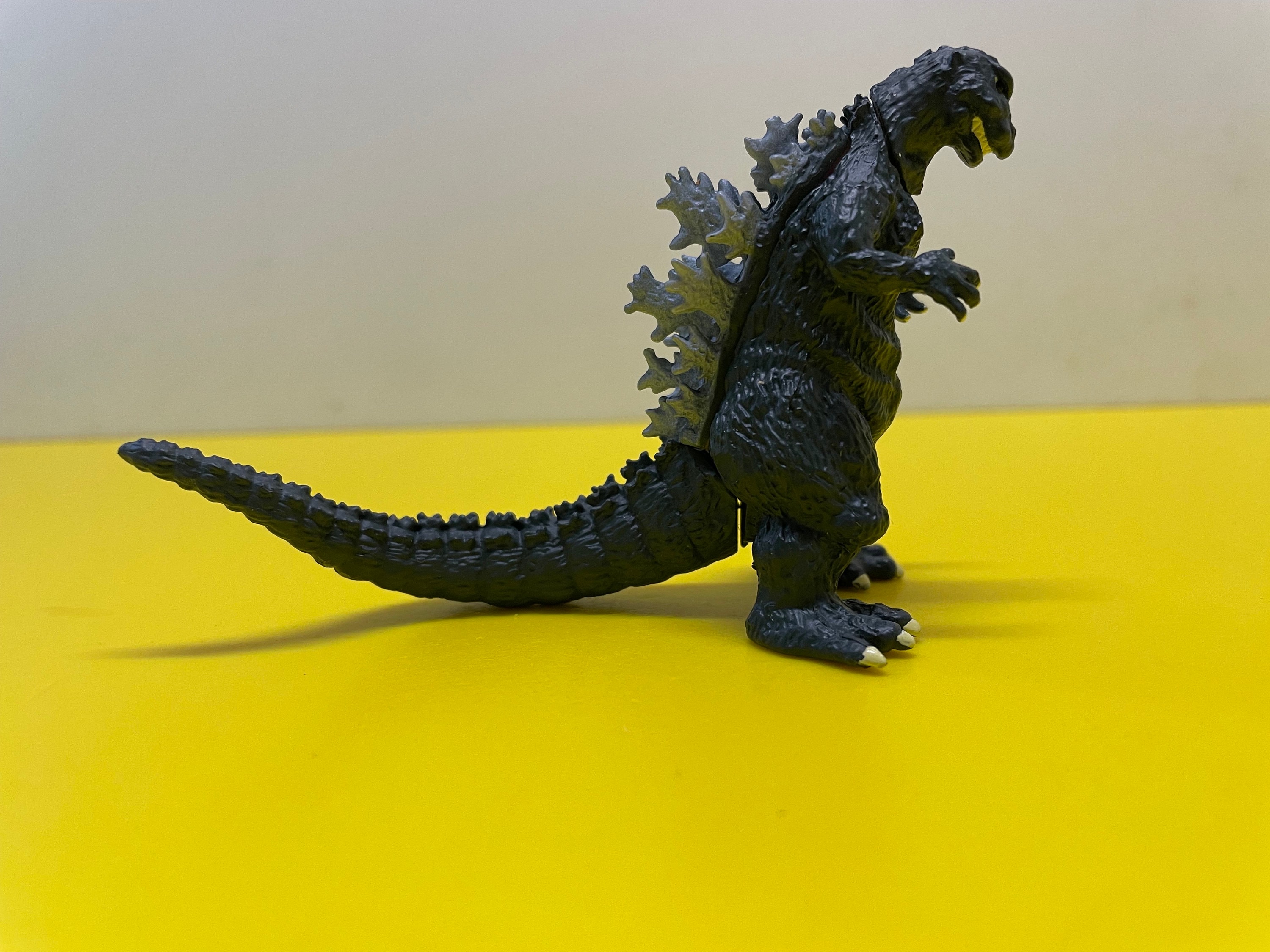 Godzilla Bandai HG Godzilla 3 Godzilla 1954 First Generation Bandai ...