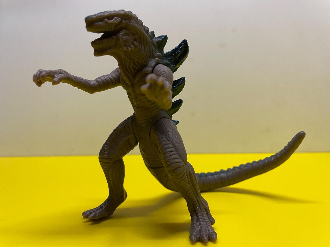Godzilla Bandai 1998 Godzilla US Godzilla Zilla Vintage Mini Figure Japan High 4 Inch Height 6-8 ...
