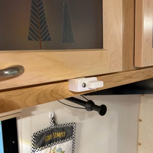 2-PACK - Overhead Cabinet Door Latches - Fits Escape Trailer Overhead ...