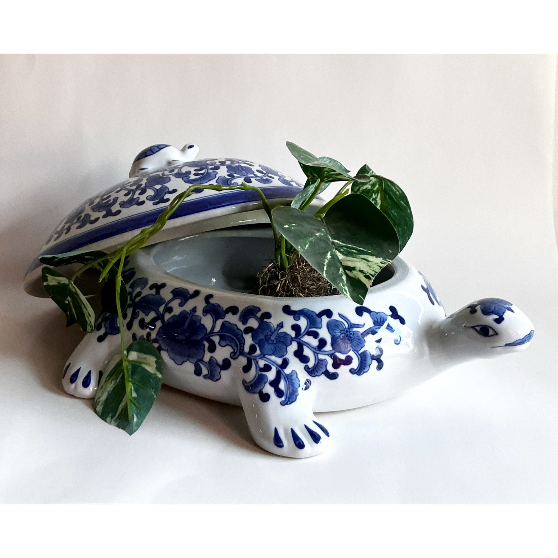 Vintage Blue and White Ceramic Turtle/ Tortoise Covered Dish / Tureen ...