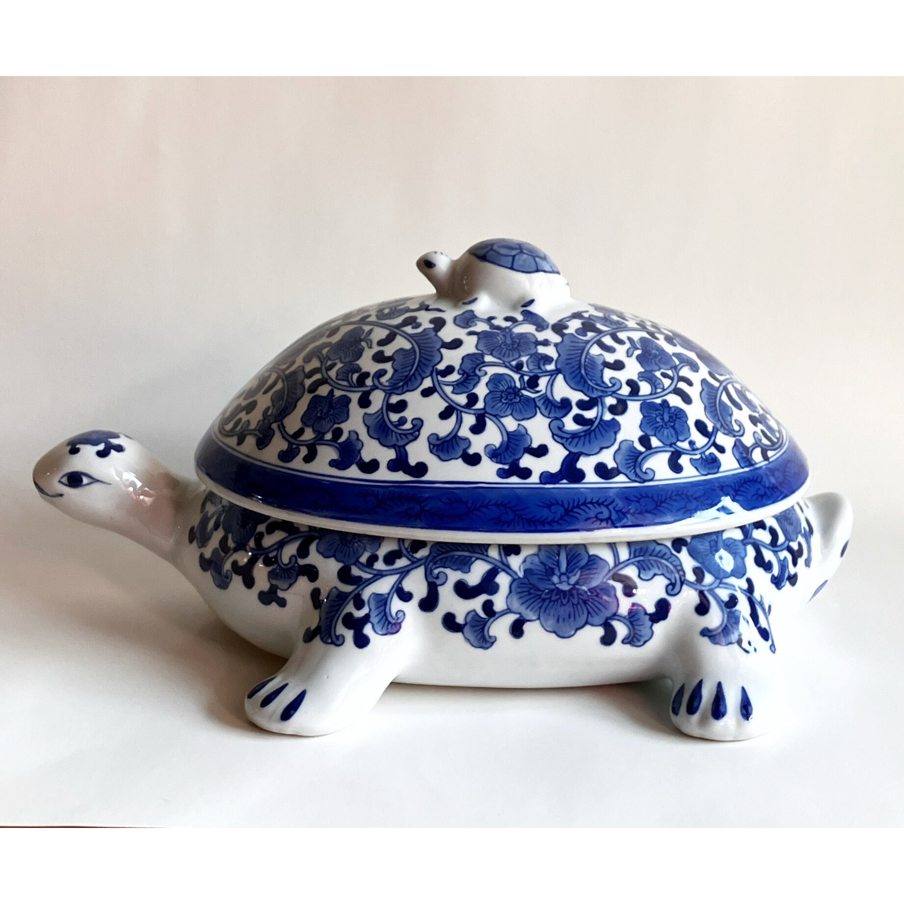 Vintage Blue and White Ceramic Turtle/ Tortoise Covered Dish / Tureen ...