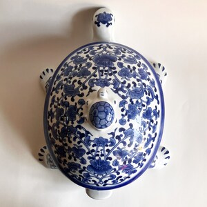 Vintage Blue and White Ceramic Turtle/ Tortoise Covered Dish / Tureen ...