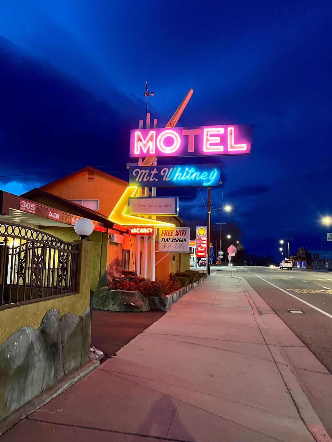 Motel Mt. Whitney Neon Sign Photography - Vintage Pink Neon Glow, Dusk ...