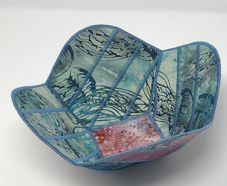 Reversible Fabric Bowl in Natural Colored Batik - Etsy
