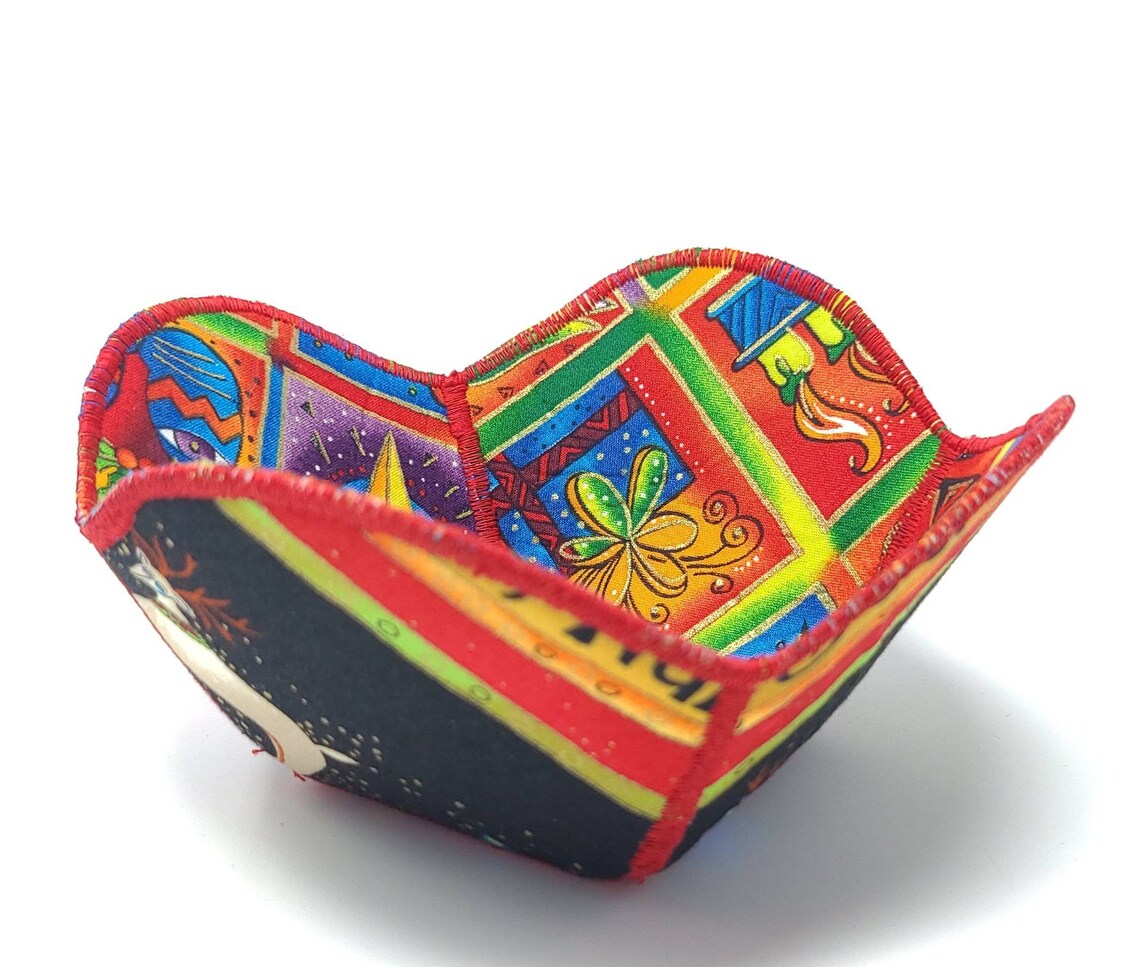 Small Reversible Fabric Bowl in Laurel Burch Christmas Prints - Etsy