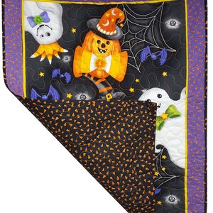 Halloween Wall Quilt With Ghosts and Pumpkins - Etsy