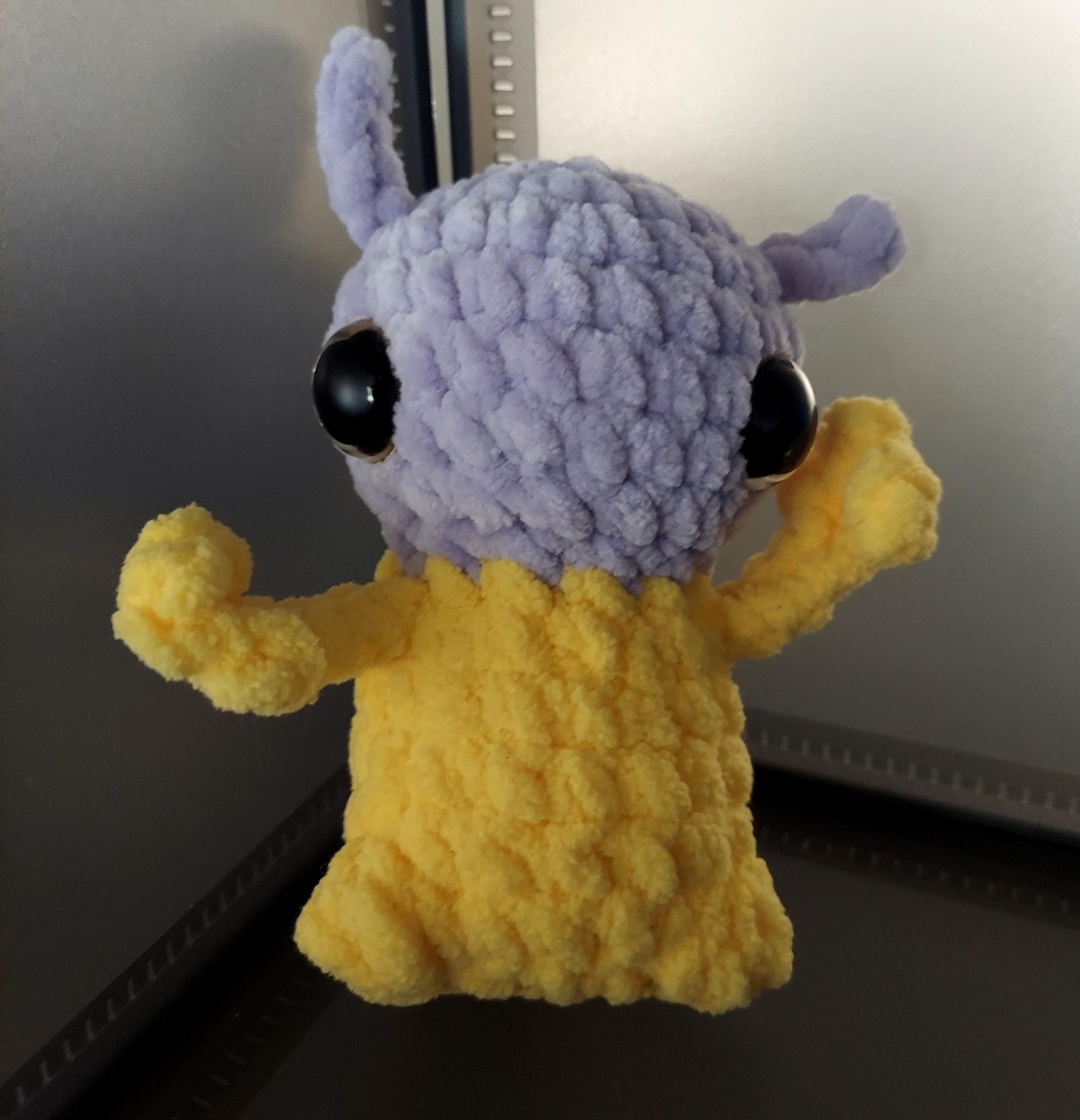 Alien Plushie - Etsy