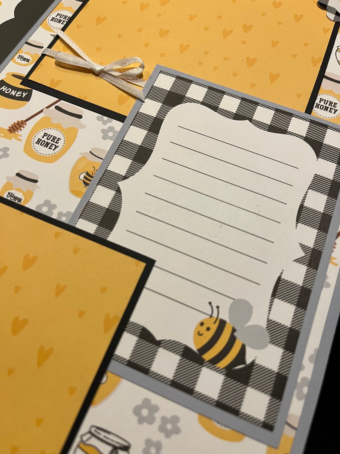 Scrapbook Album Layout, Bee Page, Let It Bee, Premade Album Layout ...