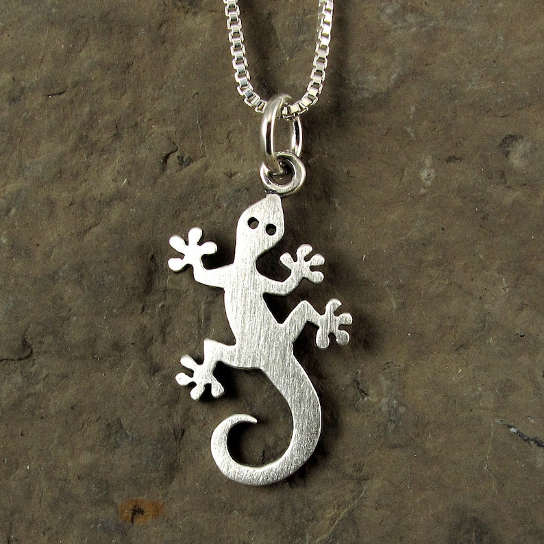 Tiny Gecko Pendant / Necklace - Etsy