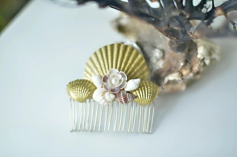 Seashell Hair Comb, Handcrafted Natural Seashell, Beach Wedding Comb ...