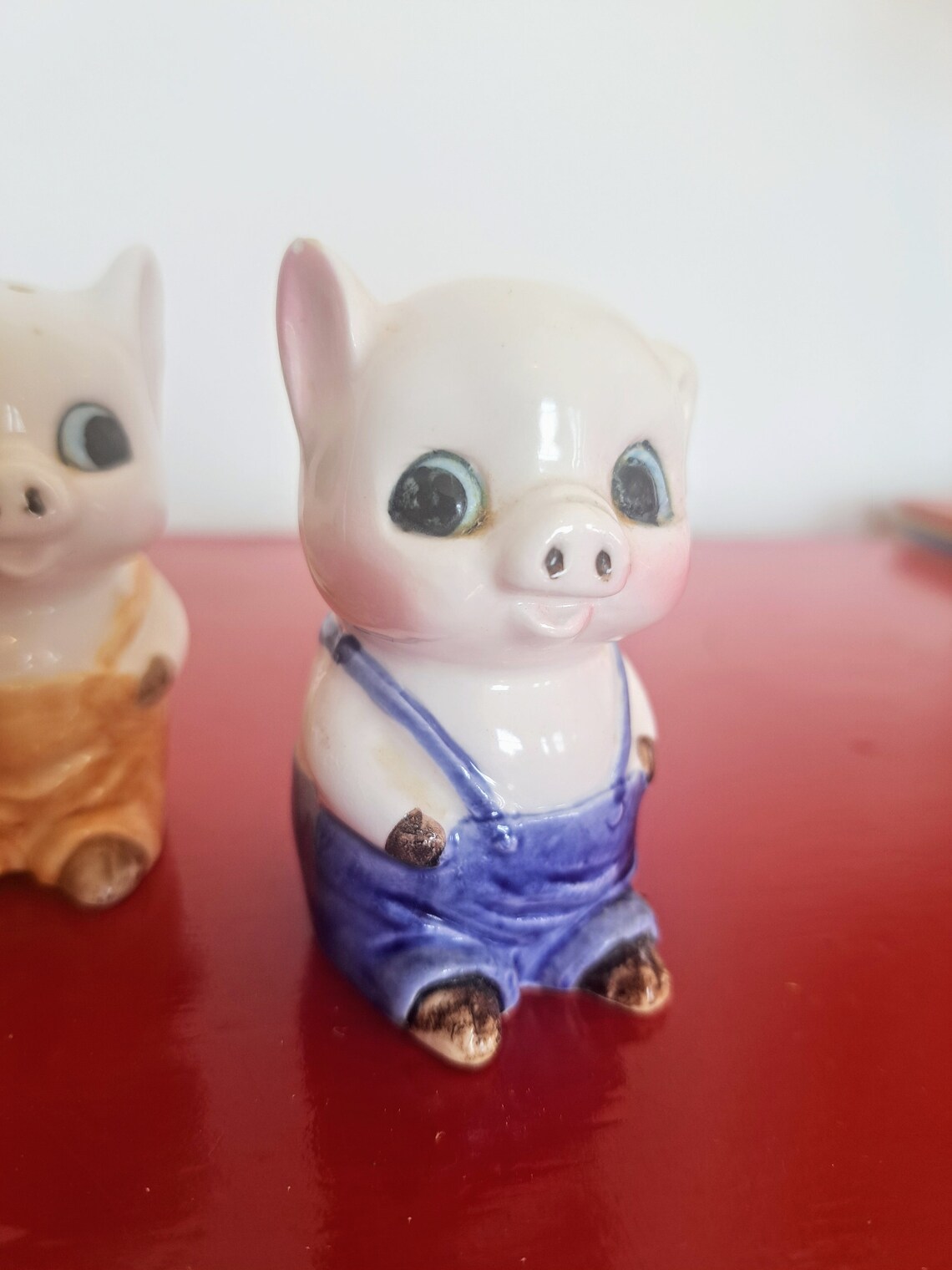 Vintage Ceramic Pigs in Overalls Salt and Pepper Shakers Brinns Taiwan ...