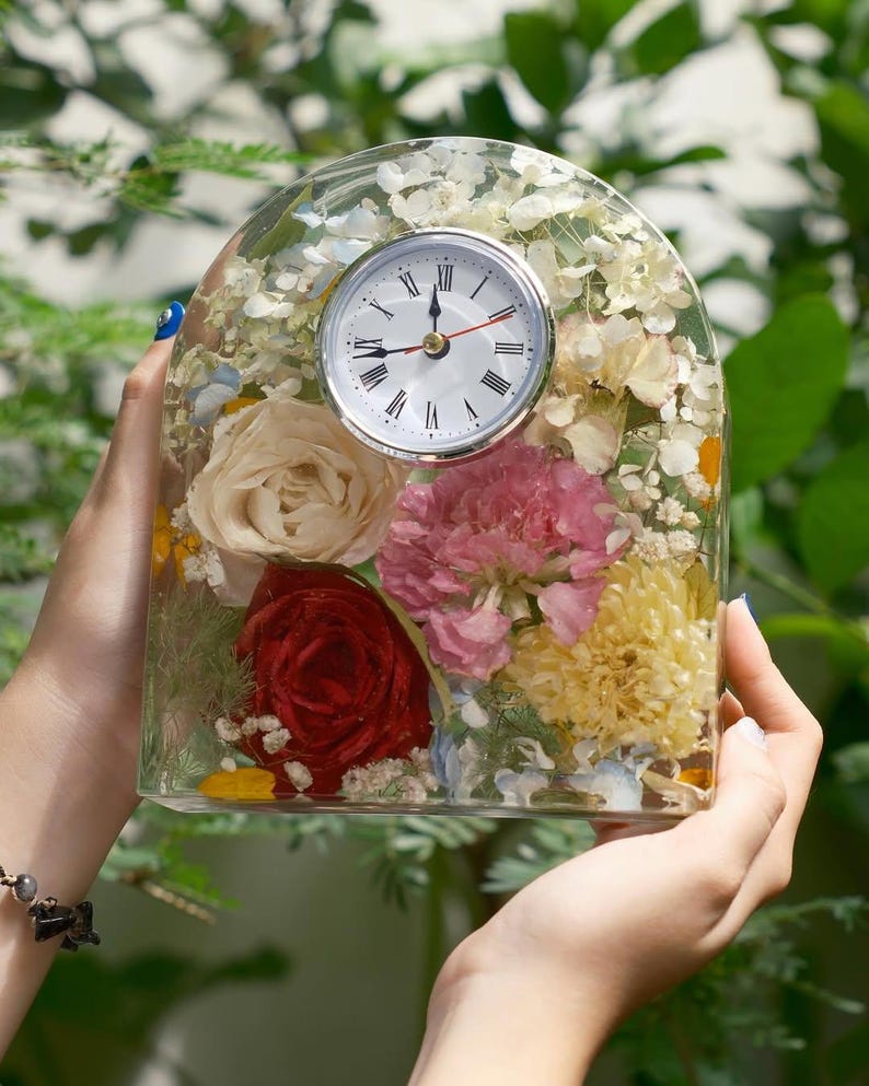 Flower Resin Desk Clock Home Office Decor for Women Desk Clock With ...