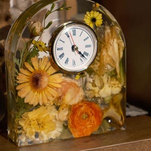 Flower Resin Desk Clock Home Office Decor for Women Desk Clock With ...