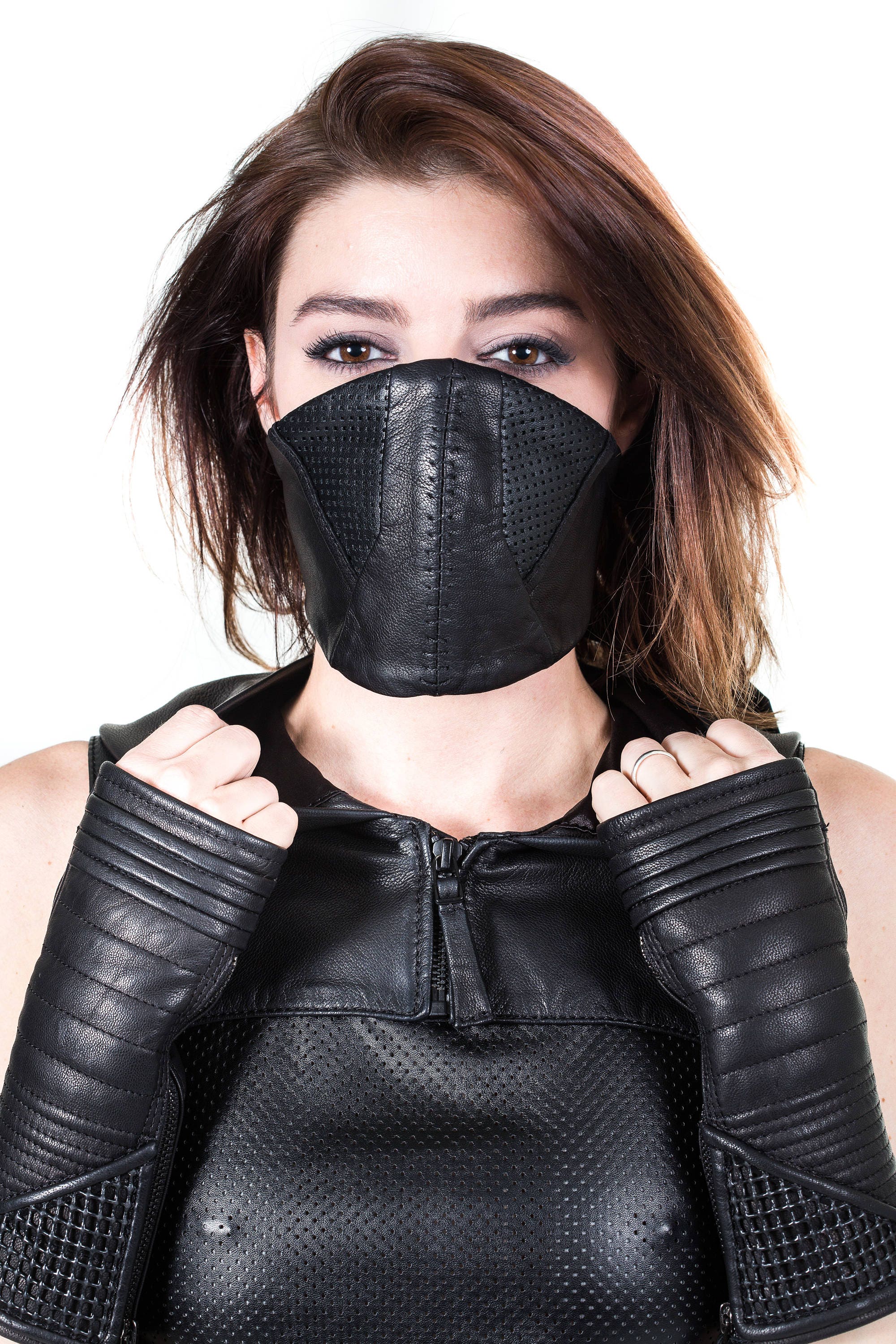 TWILIGHT OPTIC Black Leather Mask