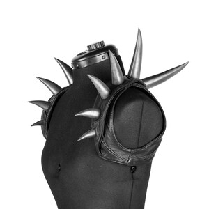 Royal Shadow Spike Shoulder Piece in Black Leather - Etsy