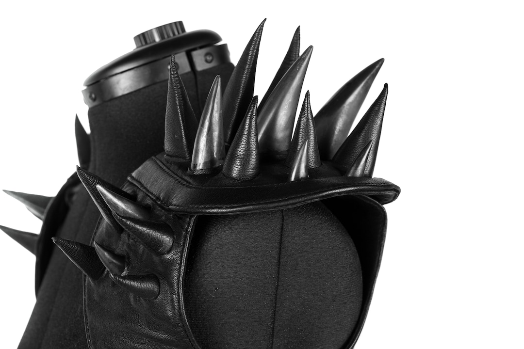 Modular Spike Epaulette Pauldron in Black Leather - Etsy