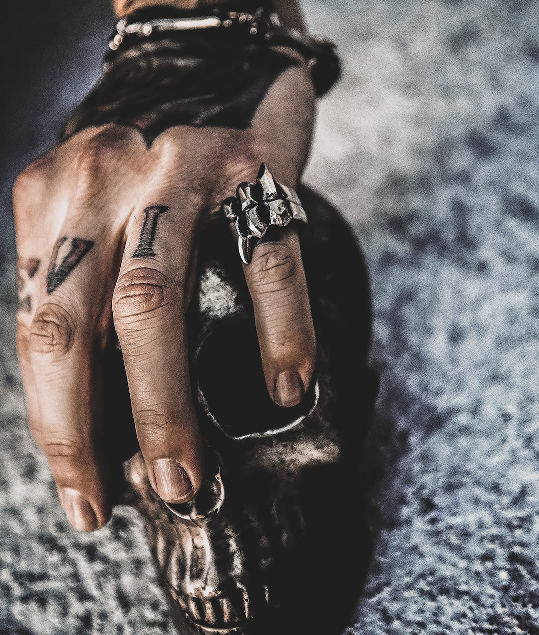 VAMPIRE RING Sterling Silver 925: Vampire Fang Teeth Chunky Silver Ring ...