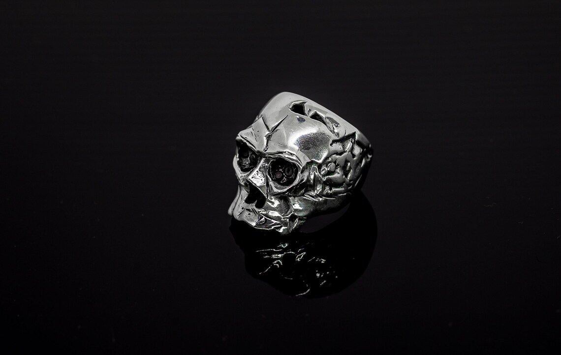 Black Diamond Eye Silver Skull Ring | Etsy