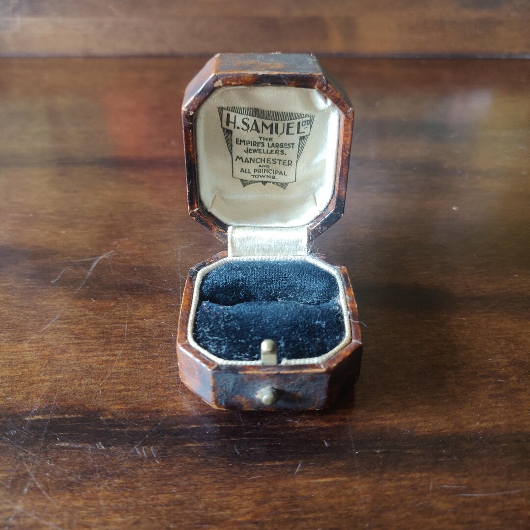 Vintage 1940s 50s Faux Tortoise Shell and Leather Finger Ring Box by H ...