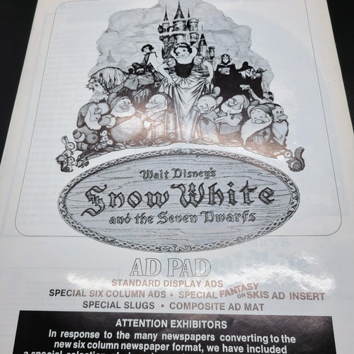 Walt Disney's Snow White and the Seven Dwarfs - Etsy