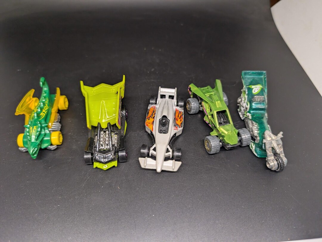 Lot of 5 Hot Wheels - Dragon Blaster -dirty Outlaw - Fright Bike ...