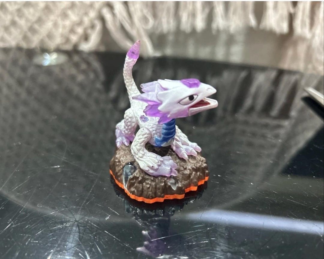 Skylanders Giants Jade Flashwing Figure - Etsy