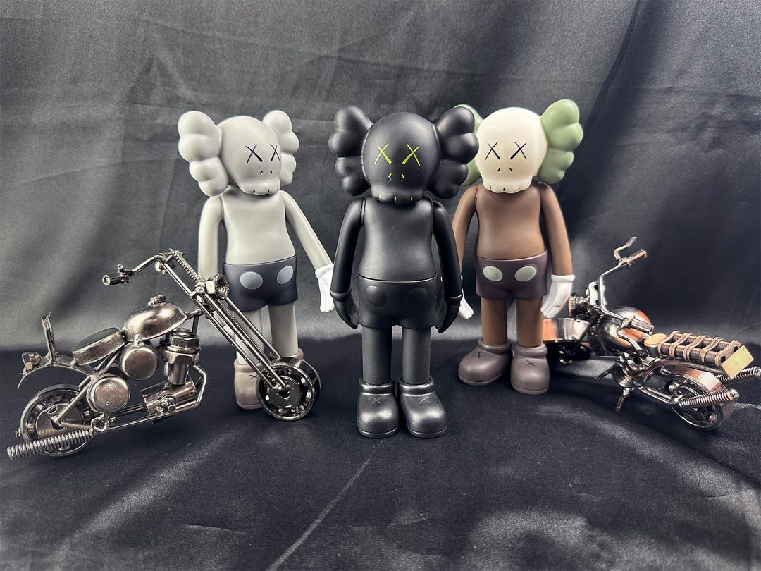 Kaws Figure Kaws Desktop Ornament Kaws Standing Doll Decoration ...