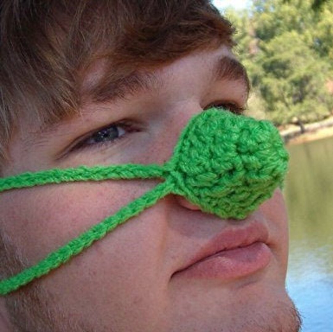 Green Nose Warmer by Aunt Marty, St. Patrick's Day - Christmas - Unisex ...