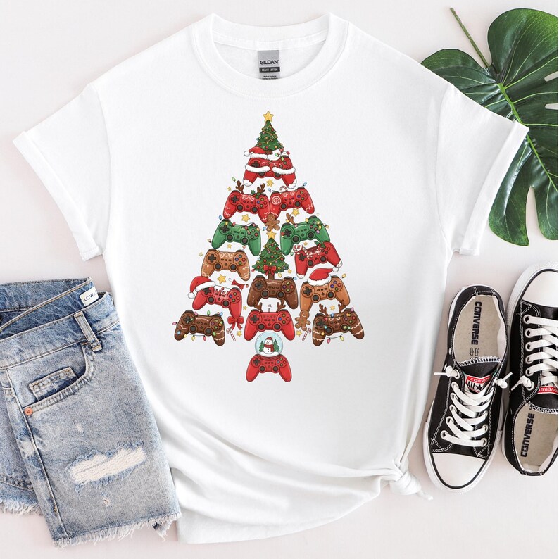 Retro Gaming Controller Christmas Tree Heat Transfer: Funny Xmas Kids ...