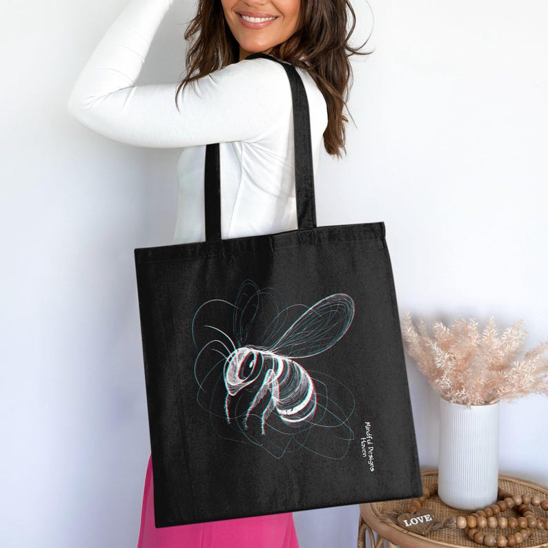 3D Effect Bee Sketch Design, Eclectic and Artsy Bee Art, Perfect Gift ...
