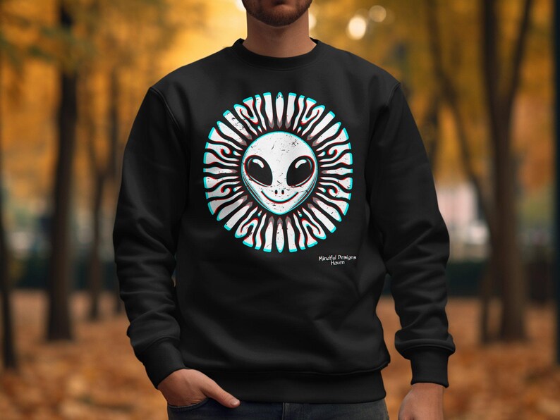 Alien Sun Face Design, Trippy Alien Art Gift, Psychedelic Alien ...