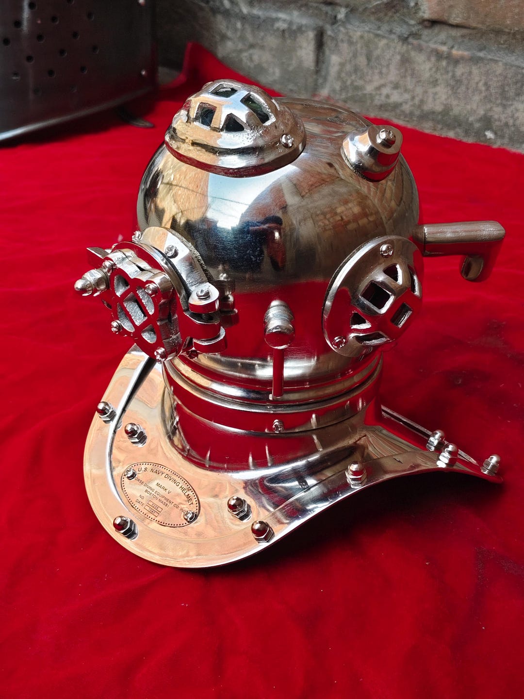 Vintage-style Miniature Diving Helmet | Nautical Décor | Solid Metal ...
