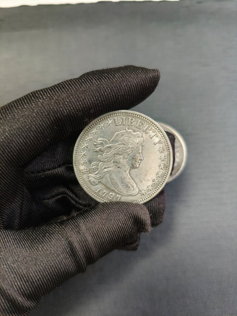 Vintage Bust of Statue of Liberty in Cape, Dollar Collectibles, Old ...