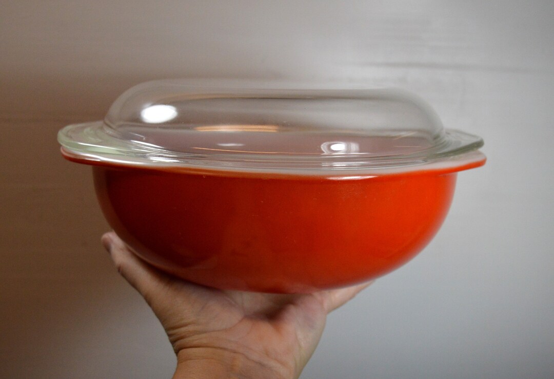 Vintage Pyrex Friendship #024 Round Casserole With Lid, Red - Etsy