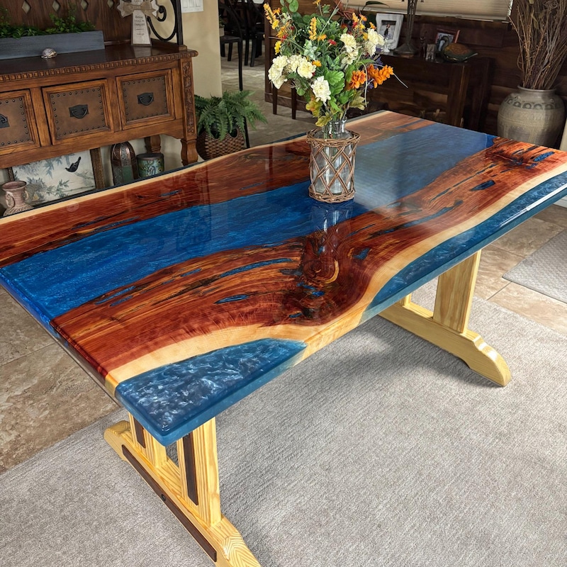 Red Cedar Dining Table - Etsy