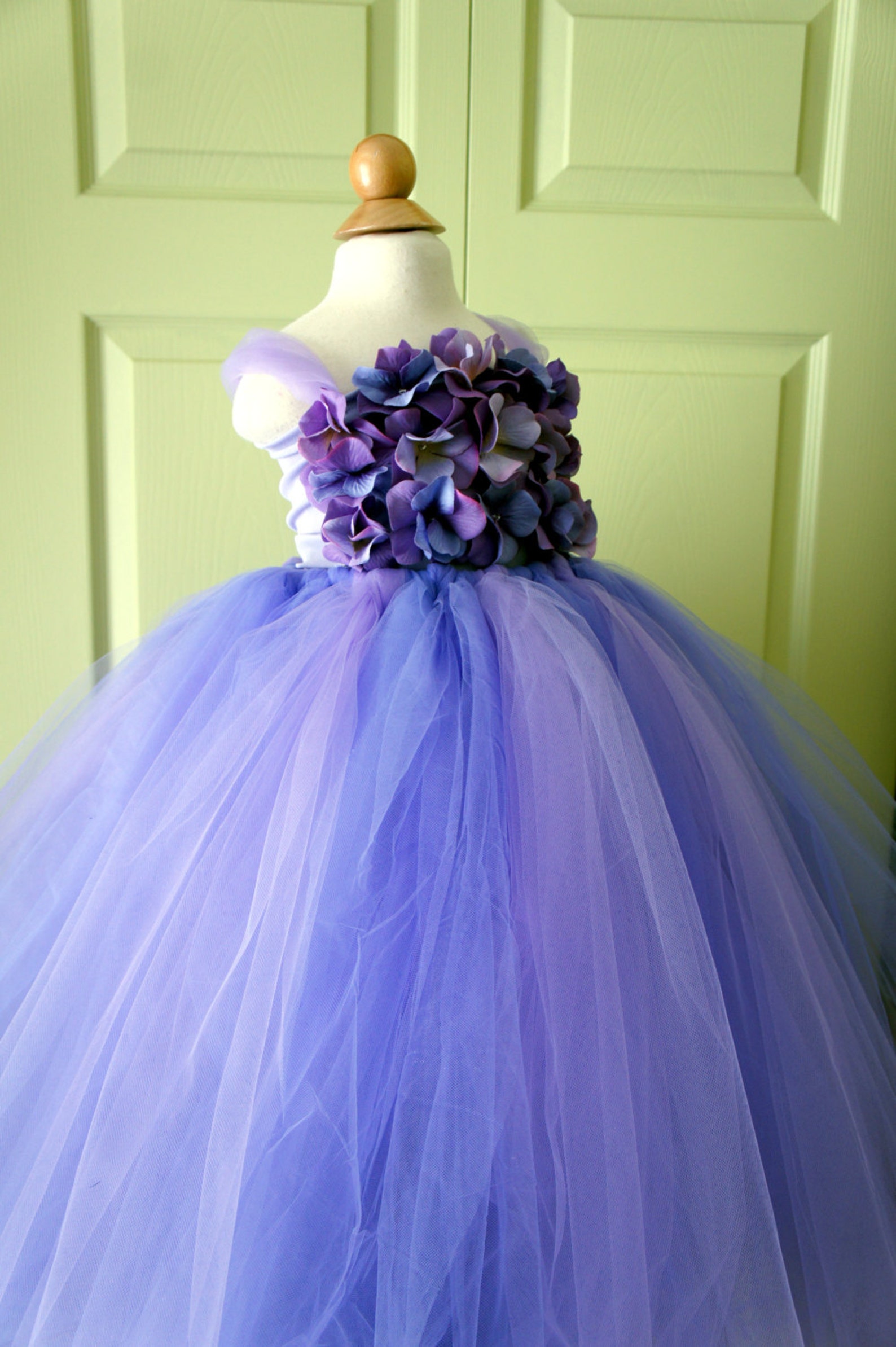 Flower Girl Dress, Tutu Dress, Photo Prop, Lavender Purple, Flower Top ...