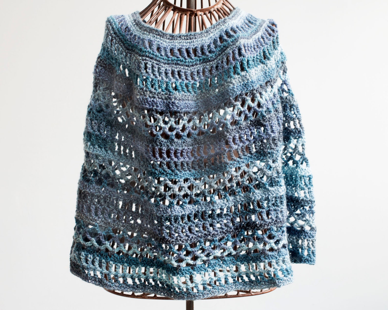Easy Lace Poncho Crochet Pattern for Worsted Weight Yarn - Etsy