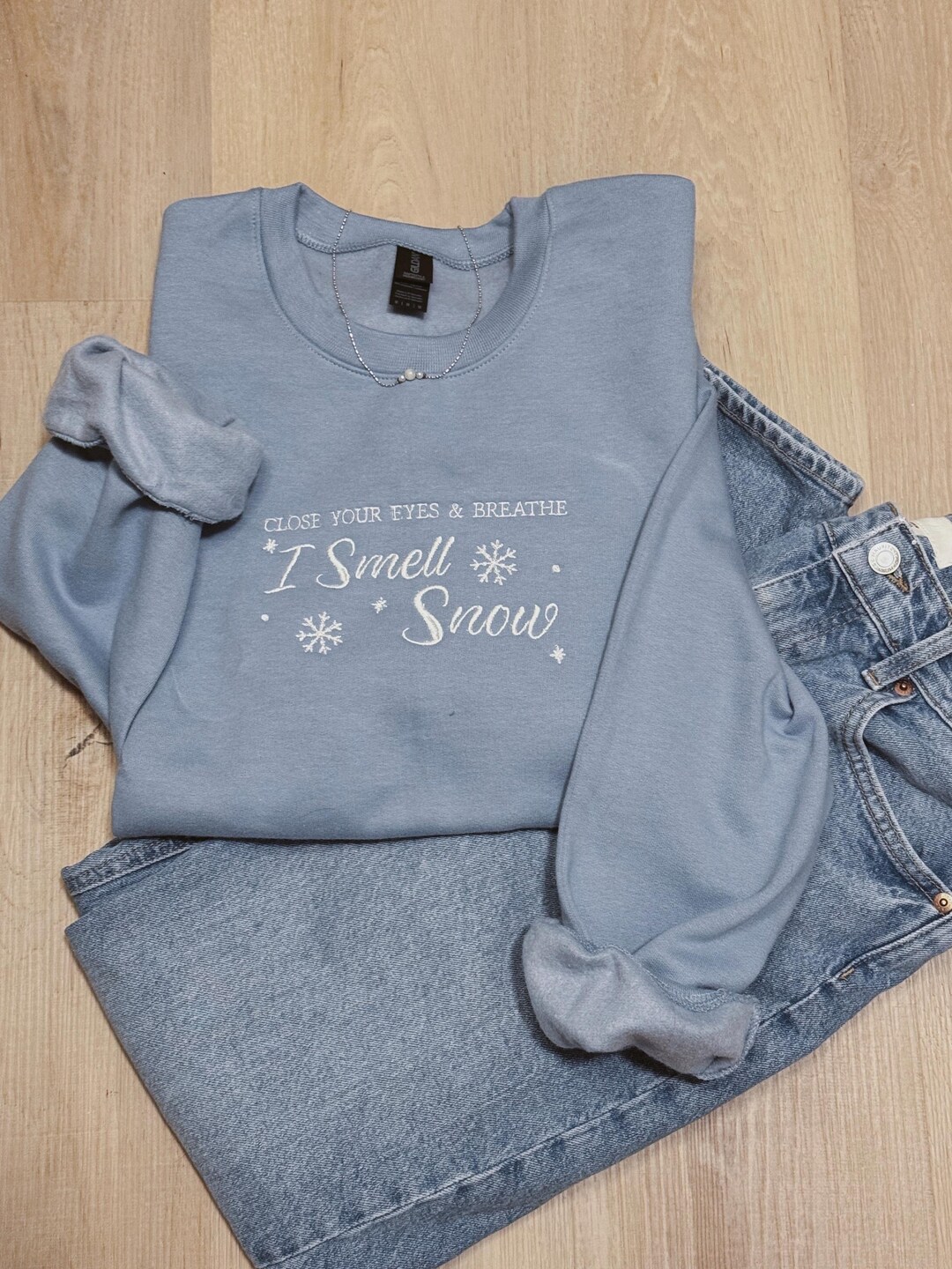 Embroidered "i Smell Snow" Sweatshirt,cozy Winter Sweatshirt ...
