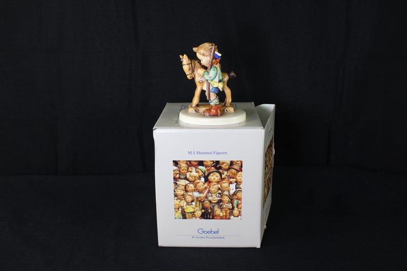 Hummel Figurine "prayer Before Battle" (hum 20) 4.5" With Original Box ...