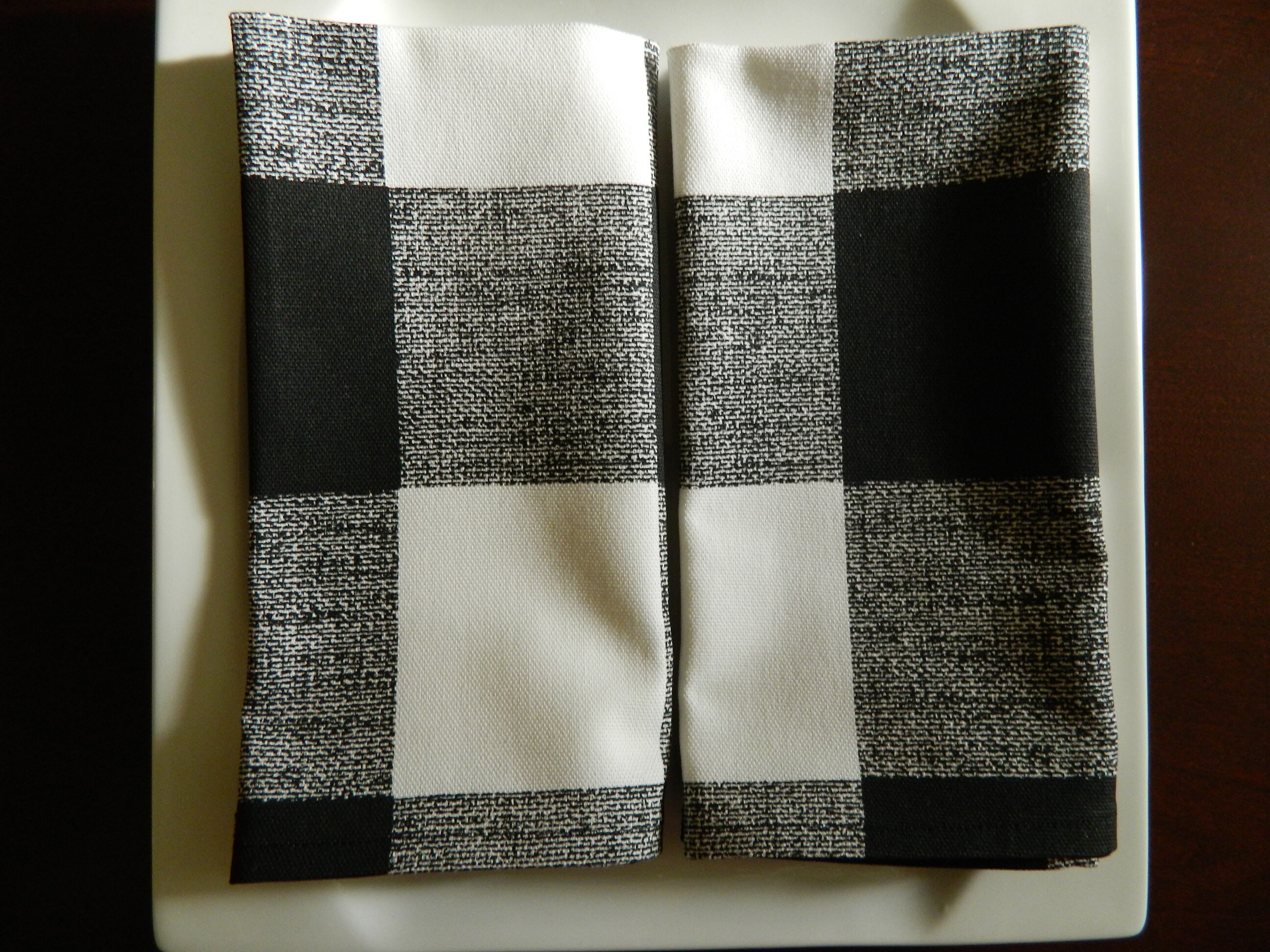 Black and White Buffalo Check Napkins. Set of 4 Napkins. Retro | Etsy