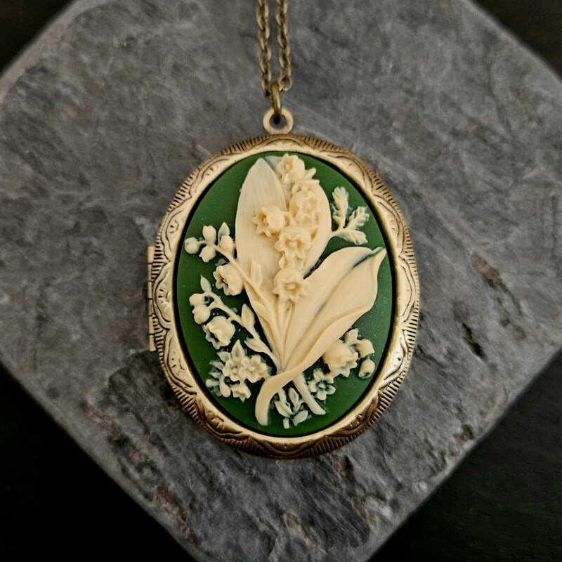 Lily Locket - Etsy
